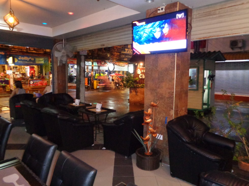 Restaurant & Cafe – Chill Inn